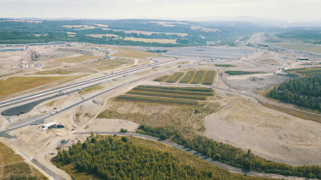 BMW MOBILITY DEVELOPMENT CENTER - DCMVN